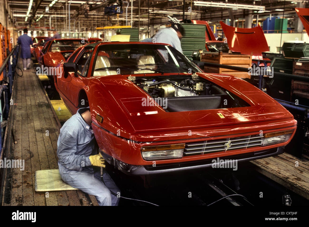 Ferrari factory in maranello 1987 -Fotos und -Bildmaterial in hoher ...