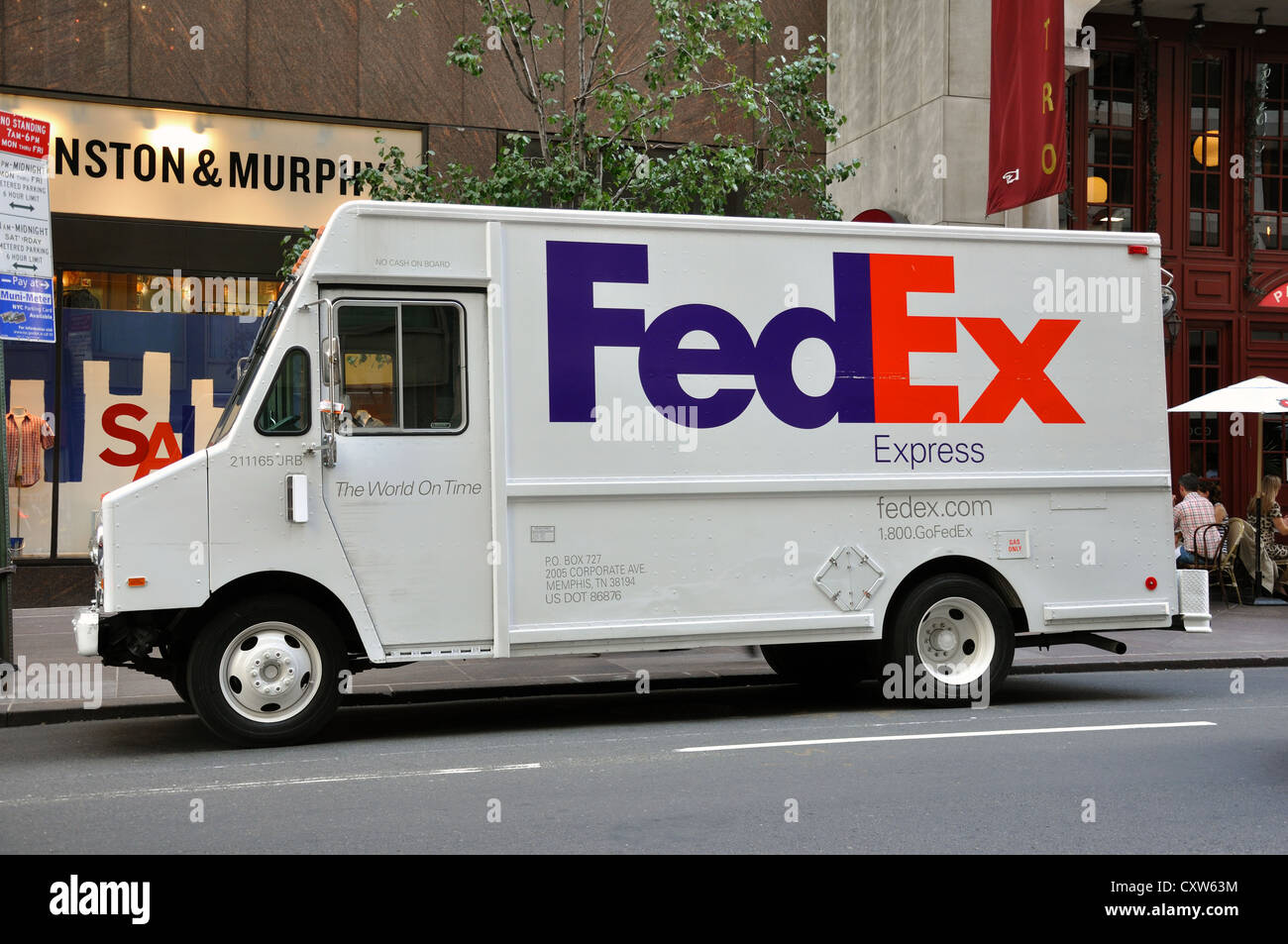 Fedex Lkw Stockfotos und -bilder Kaufen - Alamy