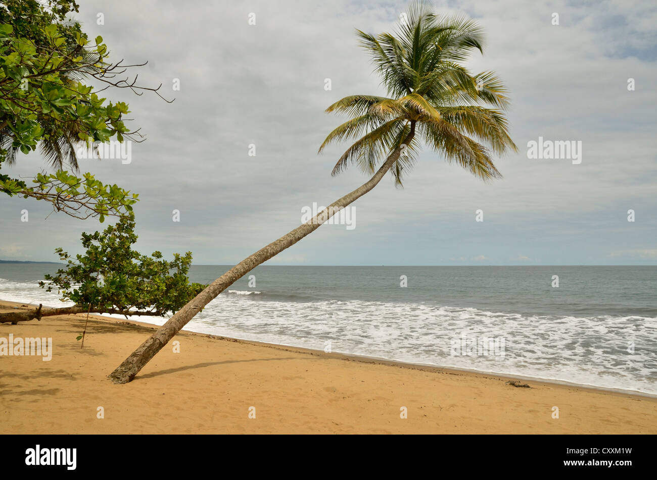 Kribi cameroon africa -Fotos und -Bildmaterial in hoher Auflösung – Alamy