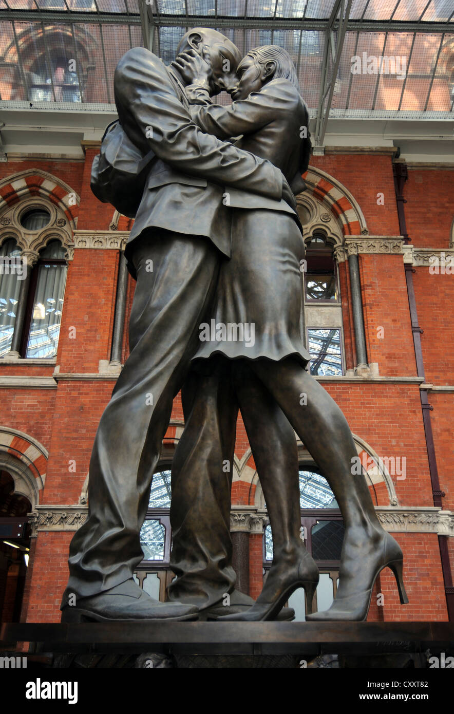 Die treffpunktstatue -Fotos und -Bildmaterial in hoher Auflösung – Alamy