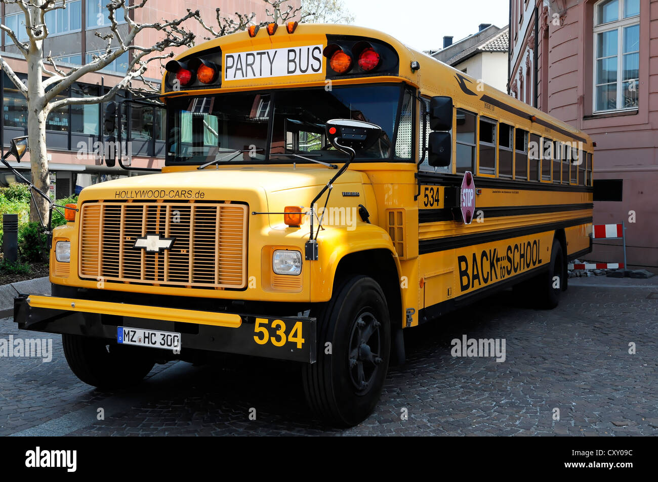 Party-Limo Bus, original US-Schulbus umgewandelt in eine Party-Location ...