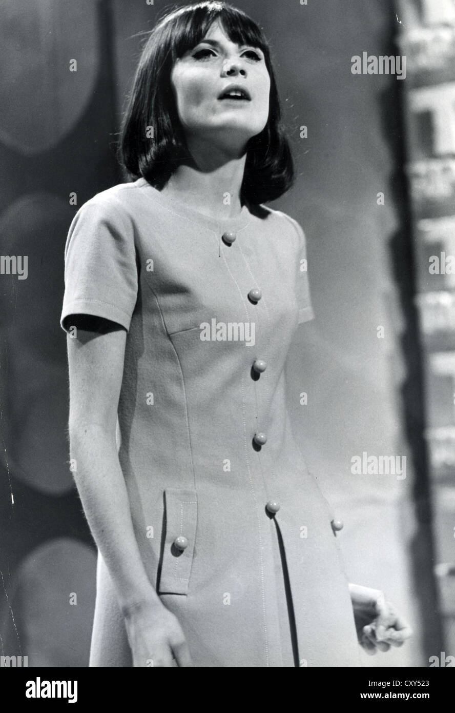 SANDIE SHAW UK-Pop-Sängerin auf BBC TV Top Of the Pops im September ...