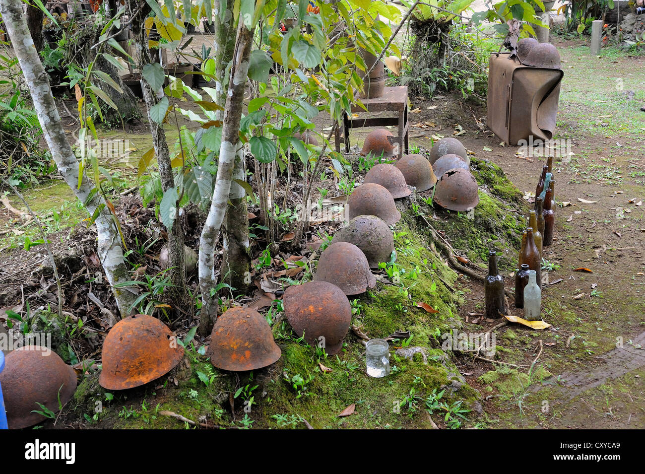 Waffen und Munition aus dem zweiten Weltkrieg, Pazifikkrieg, mit ...