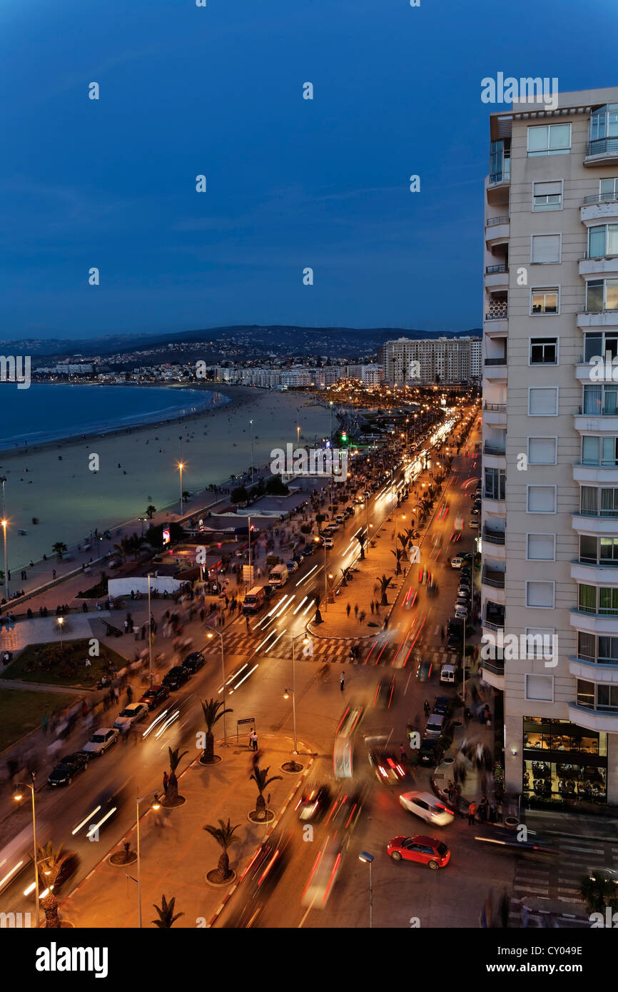 Avenue Mohammed VI und der Stadt Strand von Tanger-Assilah, Tanger ...
