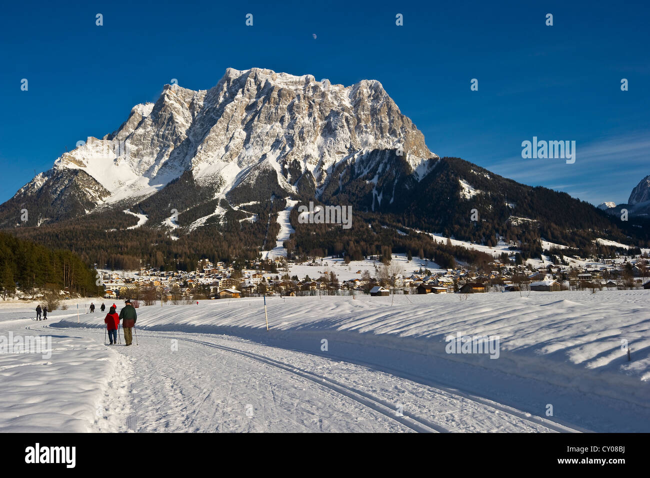 Austria tyrol lermoos zugspitze winter -Fotos und -Bildmaterial in ...