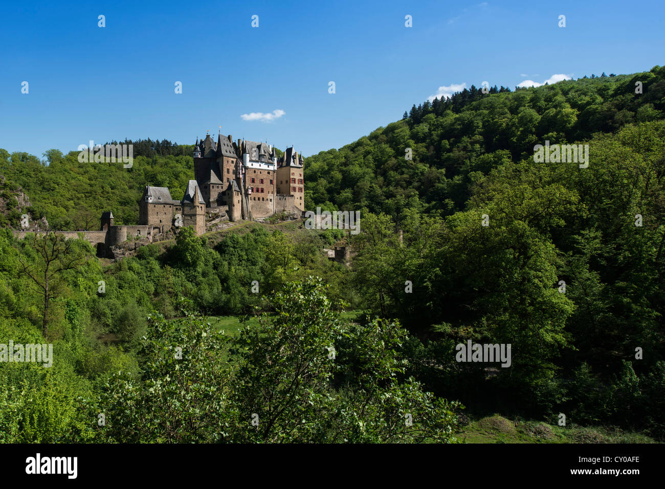 Burg Eltz Burg, Elztal, Rheinland-Pfalz Stockfotografie - Alamy