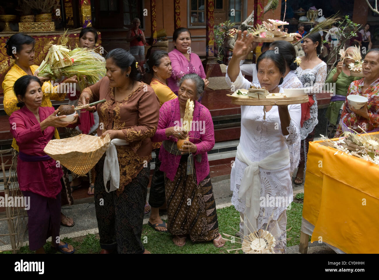 Animist religion -Fotos und -Bildmaterial in hoher Auflösung – Alamy