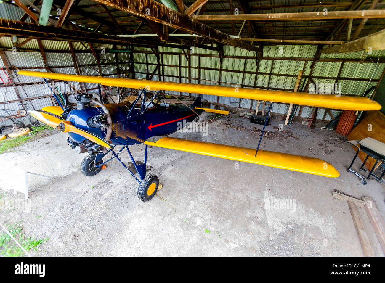 Double wing -Fotos und -Bildmaterial in hoher Auflösung – Alamy