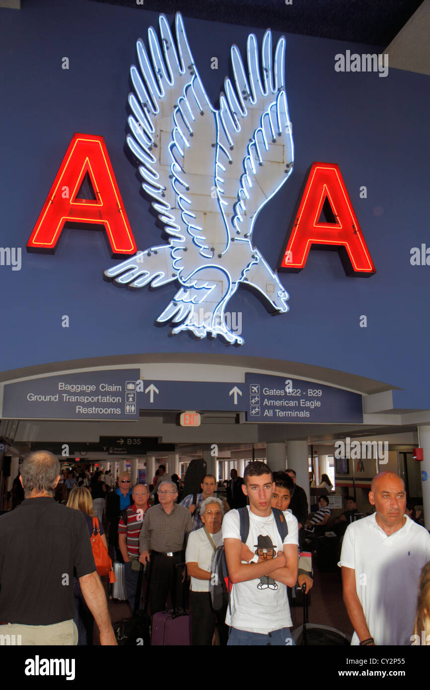 Bos logo -Fotos und -Bildmaterial in hoher Auflösung – Alamy