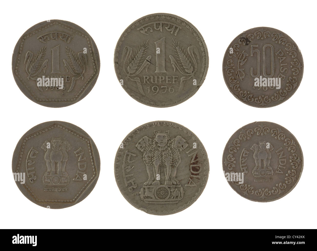 Indische Rupie Münzen isoliert auf weiss Stockfotografie - Alamy