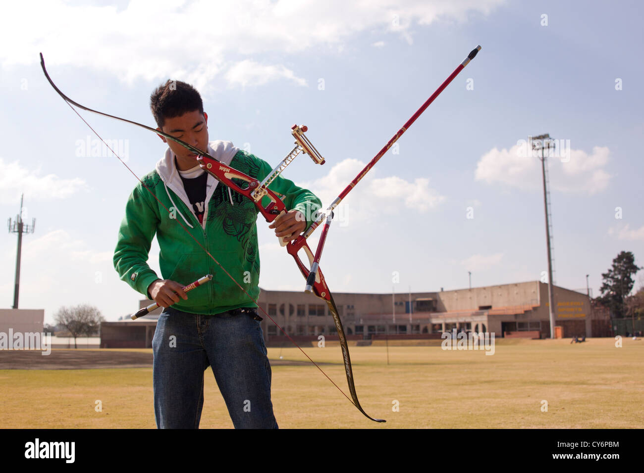 Chinesisches bogenschießen -Fotos und -Bildmaterial in hoher Auflösung ...