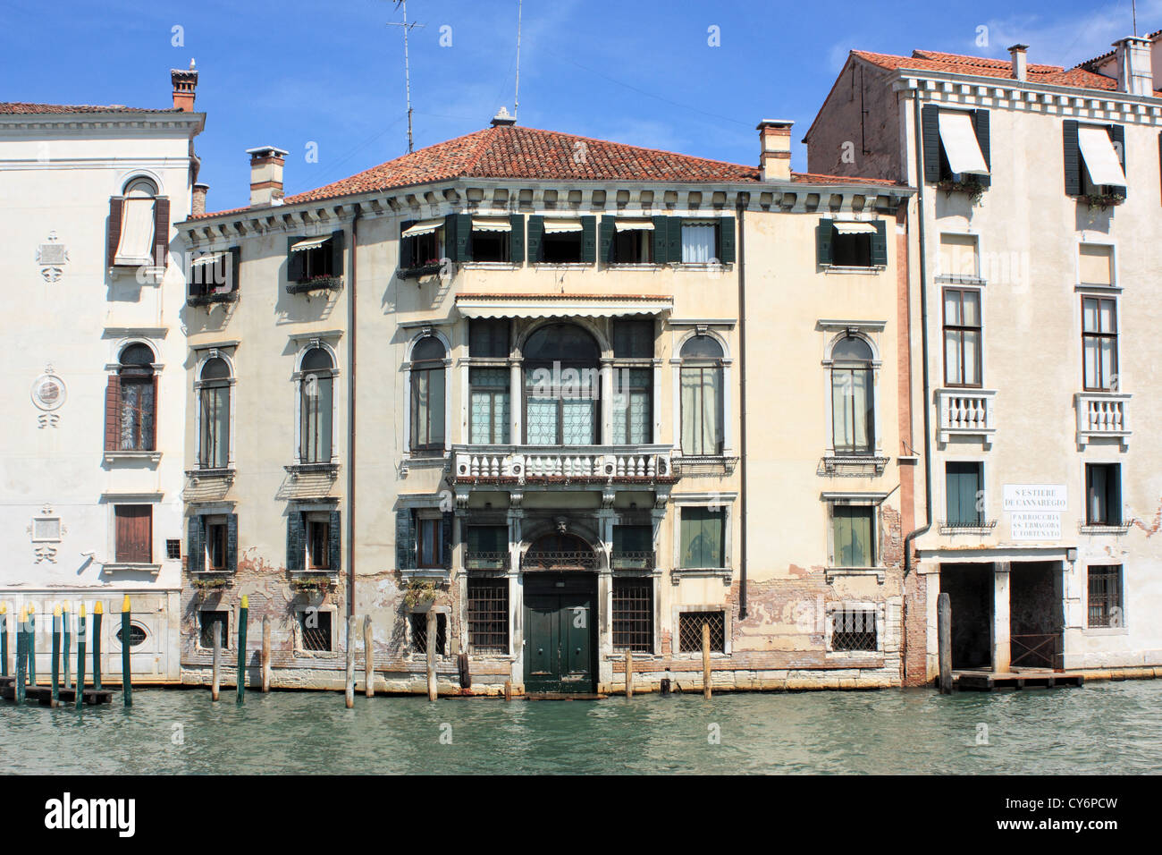 Palast palazzo palazzi palacio palais palast -Fotos und -Bildmaterial ...