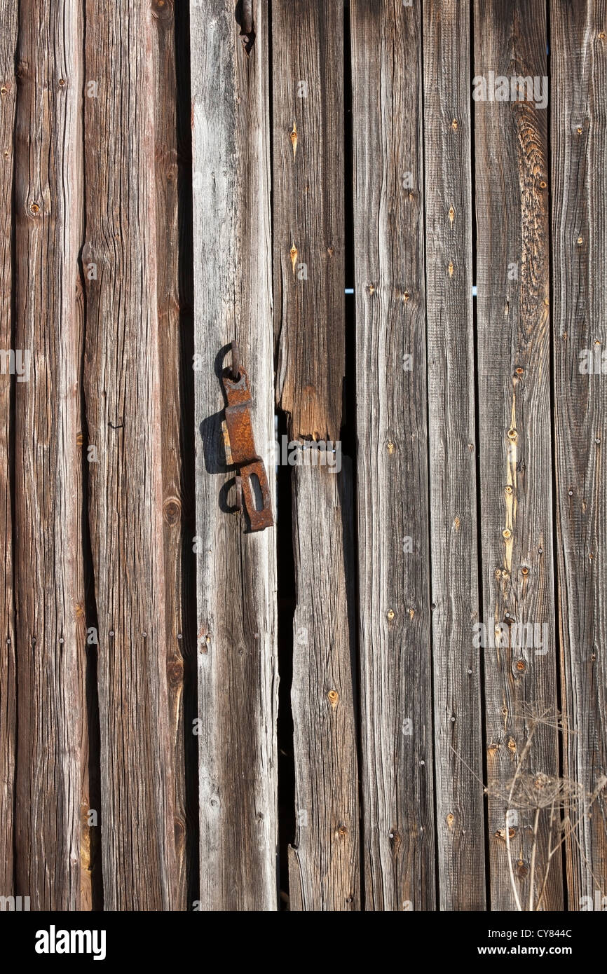 Alte scheunentür -Fotos und -Bildmaterial in hoher Auflösung – Alamy