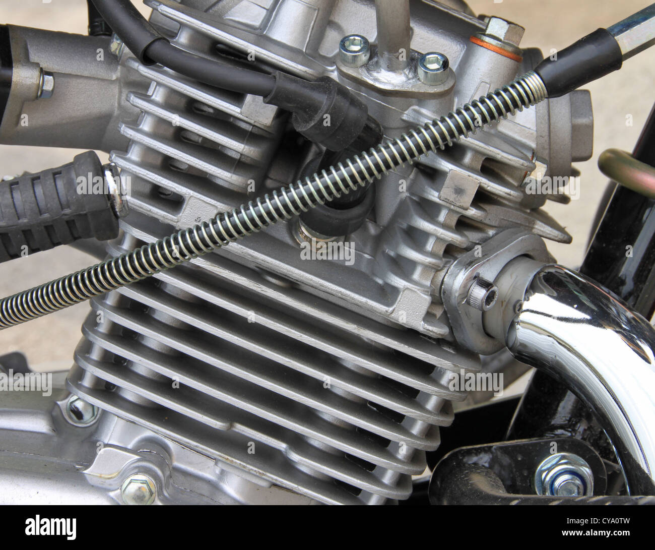 Metallischer motor -Fotos und -Bildmaterial in hoher Auflösung – Alamy