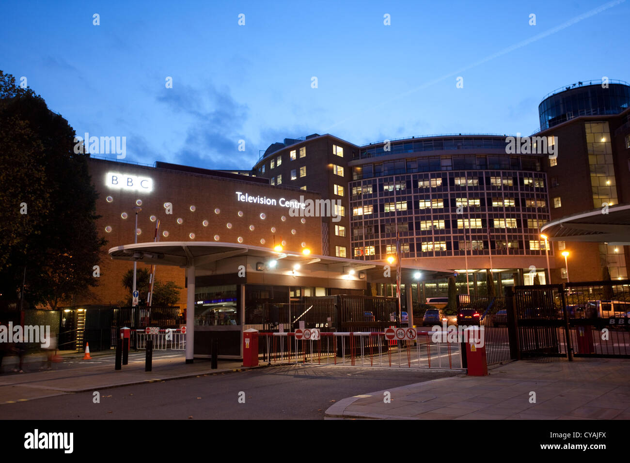 Bbc broadcasting house exterior -Fotos und -Bildmaterial in hoher ...