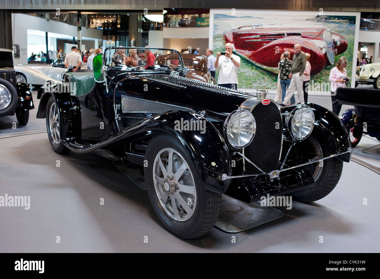 Historische bugatti rennwagen -Fotos und -Bildmaterial in hoher ...