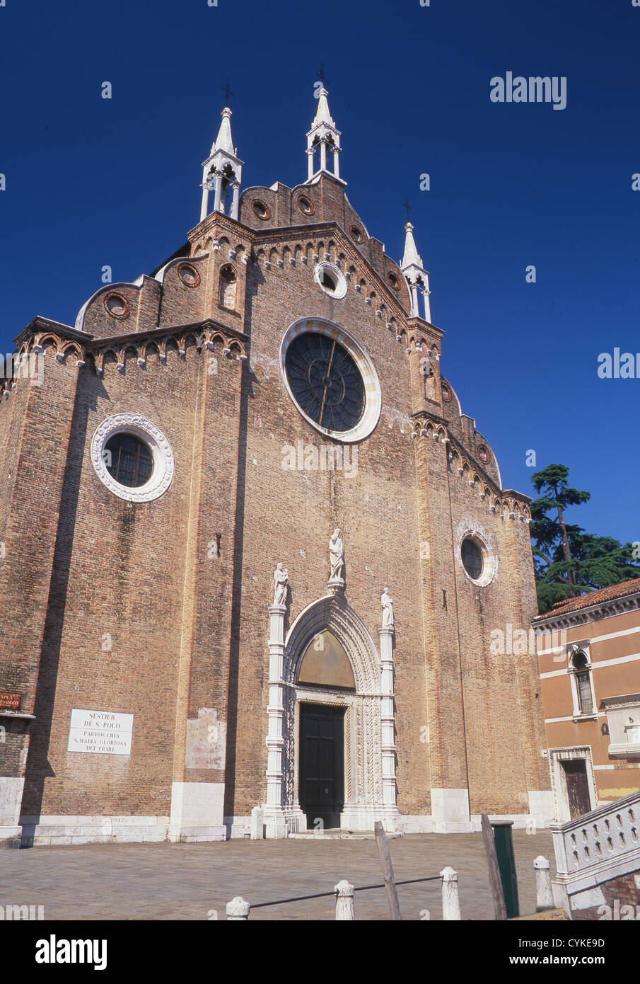 Venedig frari kirche -Fotos und -Bildmaterial in hoher Auflösung – Alamy
