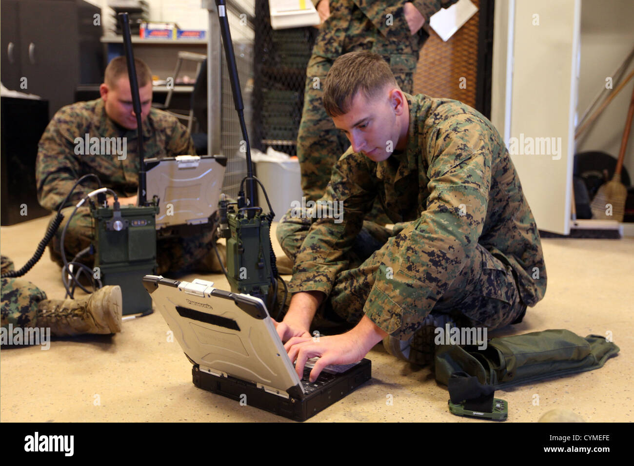 Ein radio operiert -Fotos und -Bildmaterial in hoher Auflösung – Alamy