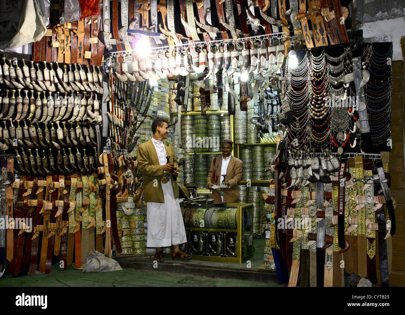Souk in der altstadt sanaa -Fotos und -Bildmaterial in hoher Auflösung ...
