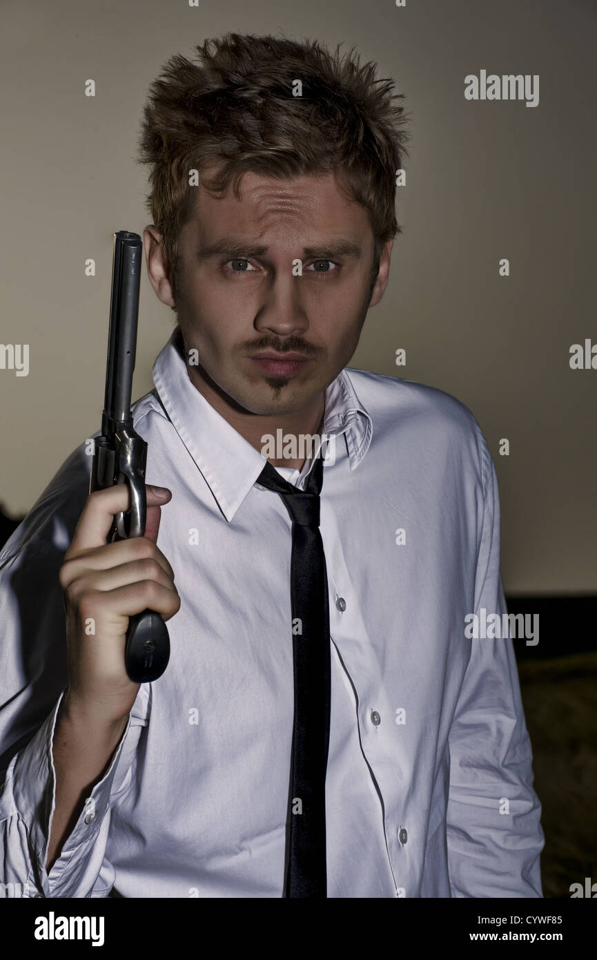 Smith wesson revolver -Fotos und -Bildmaterial in hoher Auflösung – Alamy