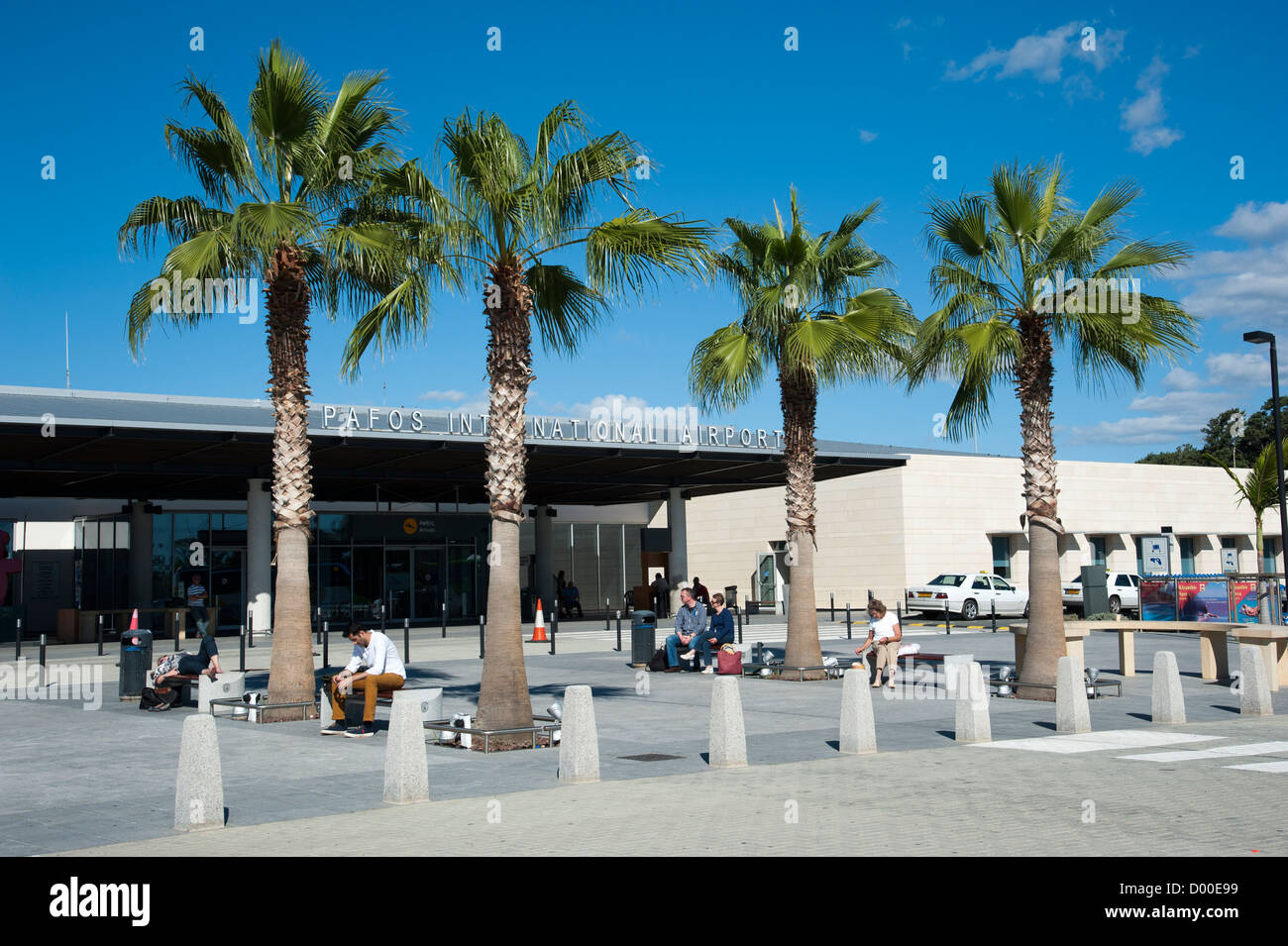 Flughafen zypern -Fotos und -Bildmaterial in hoher Auflösung – Alamy