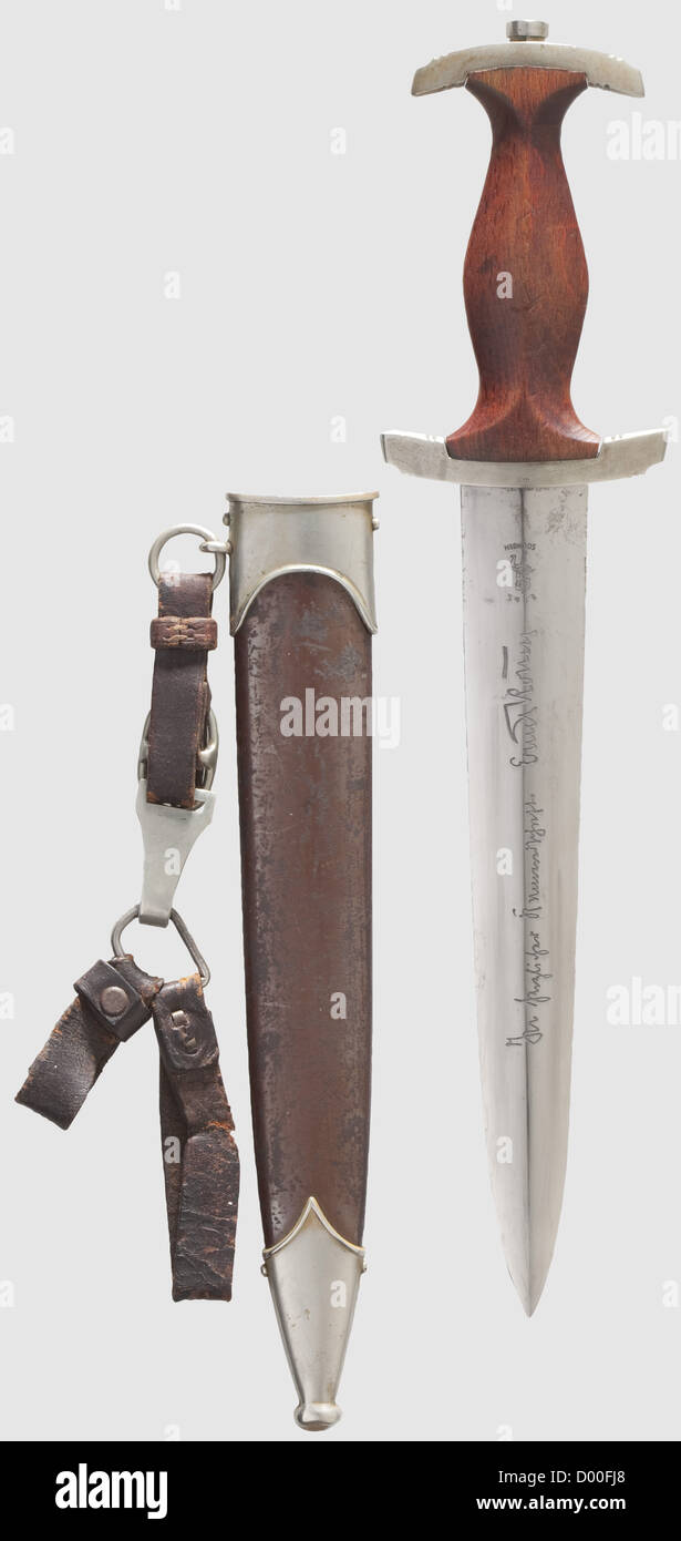 Ein Modell 1934 SA EhrenDolch mit Röhm Widmung, und dreiteiligem ...