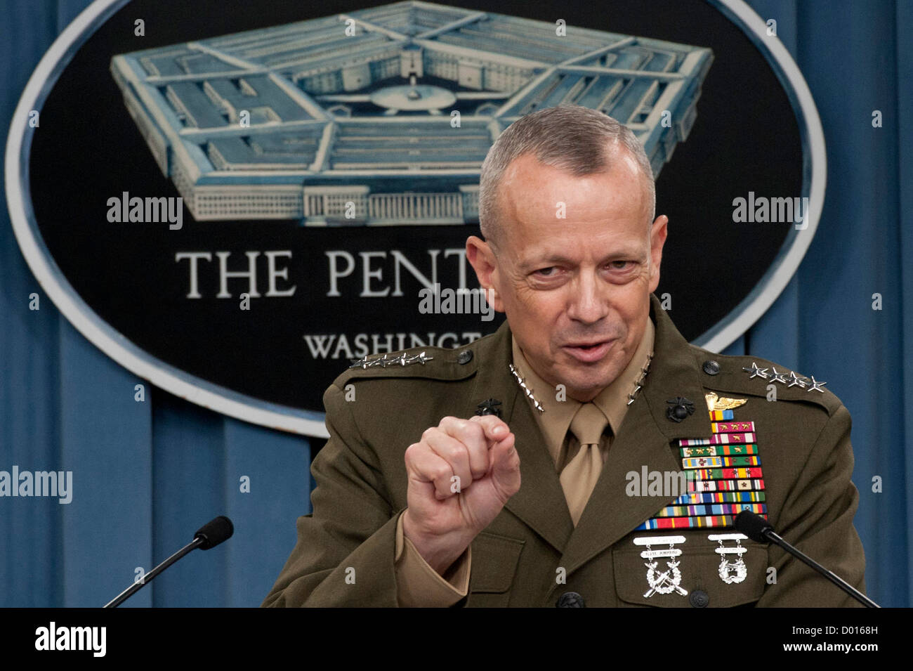 Kommandant der sicherheit -Fotos und -Bildmaterial in hoher Auflösung ...