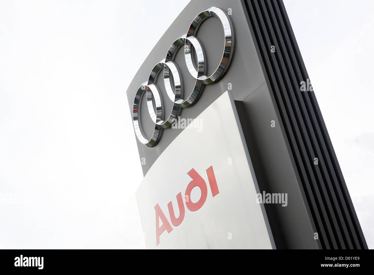 Audi ringe -Fotos und -Bildmaterial in hoher Auflösung – Alamy