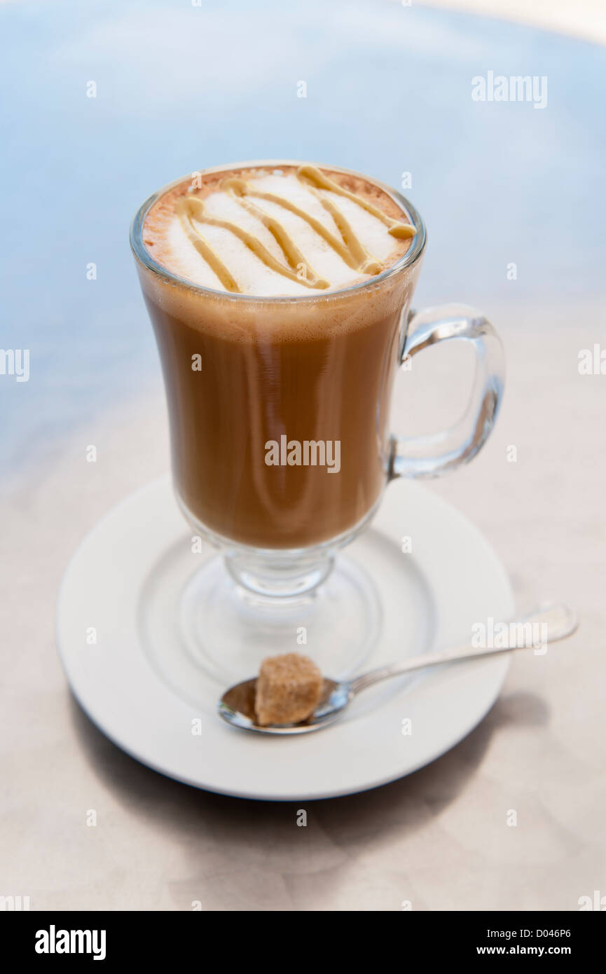 Caffe mokka -Fotos und -Bildmaterial in hoher Auflösung – Alamy