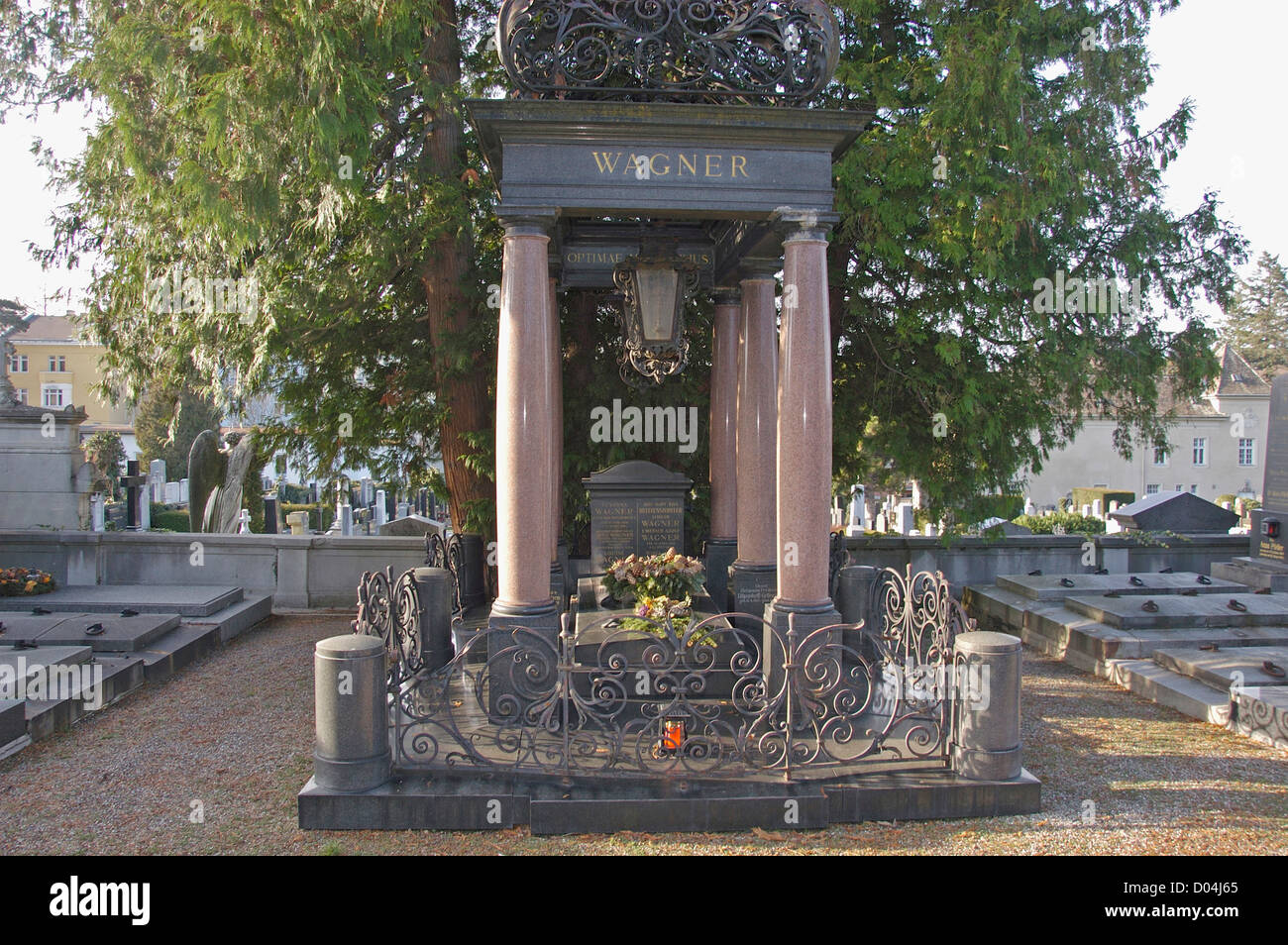 Otto Wagner Grab am Friedhof Hietzing Stockfotografie - Alamy