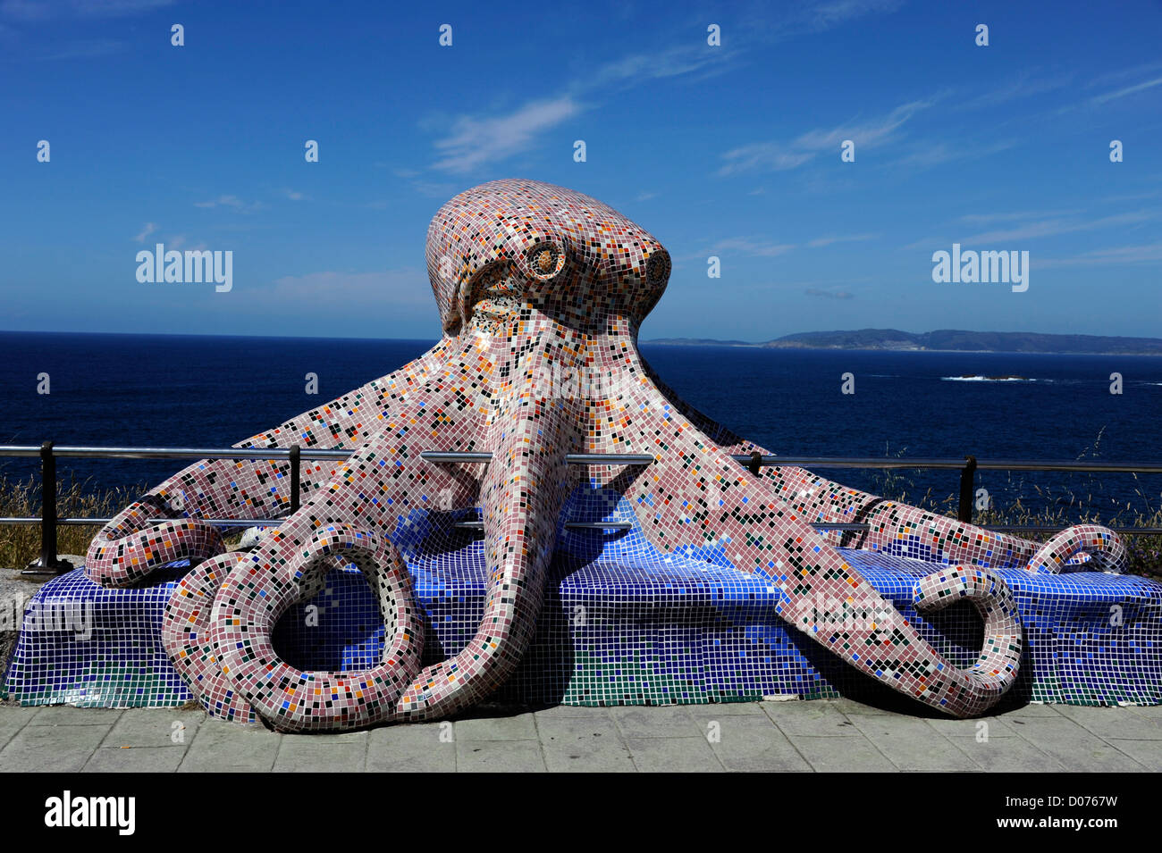 Mosaik oktopus von javier padin emilie martinez -Fotos und ...