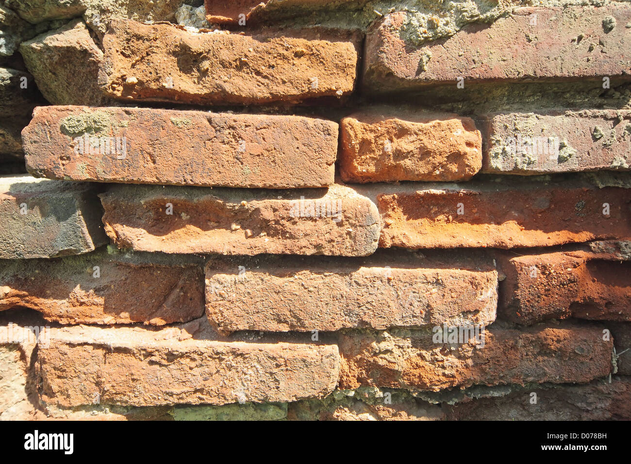 Brick ruin broken -Fotos und -Bildmaterial in hoher Auflösung – Alamy