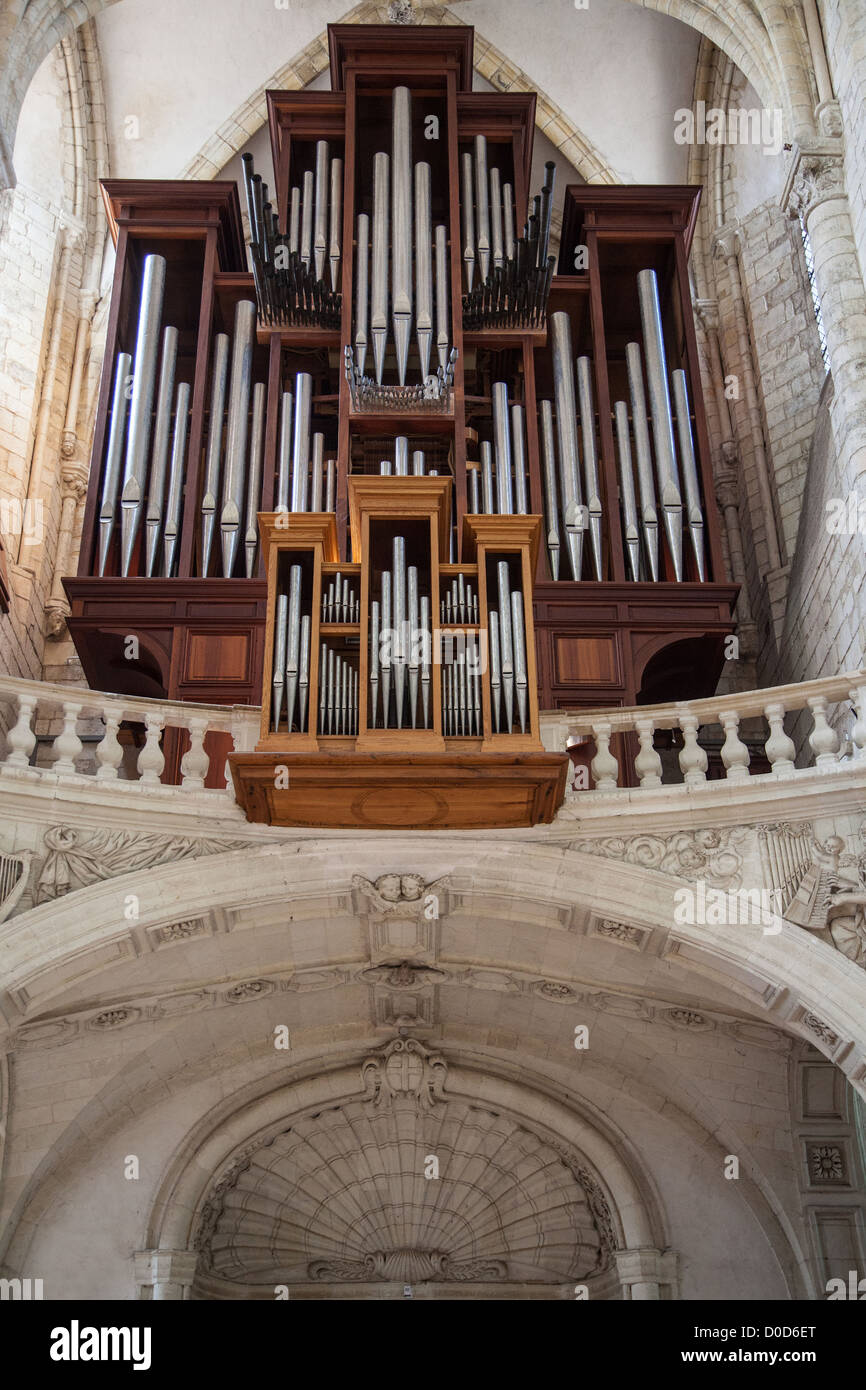 ORGEL SHELL SAINT JAMES SYMBOL PILGERN COMPOSTELA IN DER BASILIKA SAINT ...