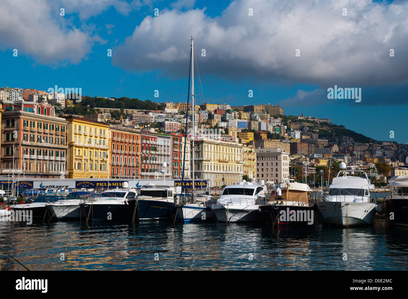 Mergellina napoli -Fotos und -Bildmaterial in hoher Auflösung – Alamy