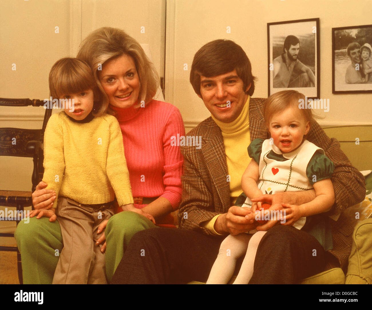 1970er jahre familie -Fotos und -Bildmaterial in hoher Auflösung – Alamy