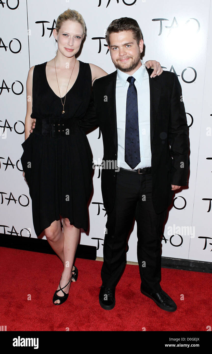 Sarah McNeilly und Jack Osbourne Tao Las Vegas feiert 5-Jahr-Jubiläum ...
