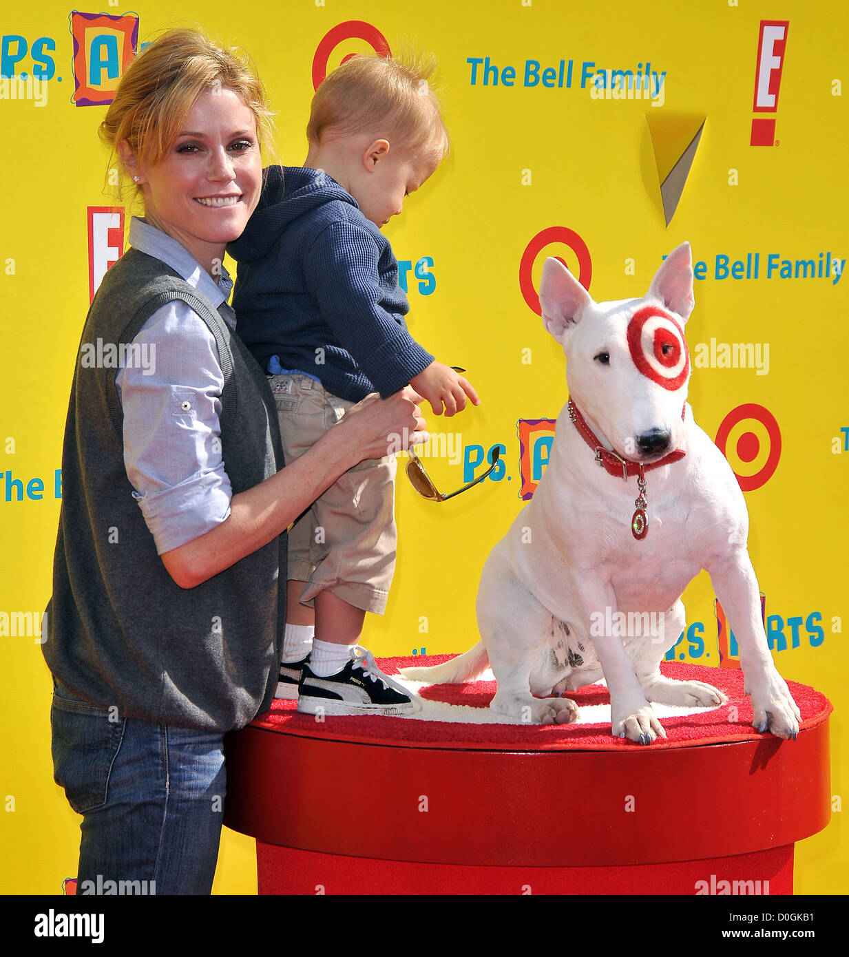 Julie Bowen mit ihrem Sohn Oliver Arts liebevolle Familien versammeln ...