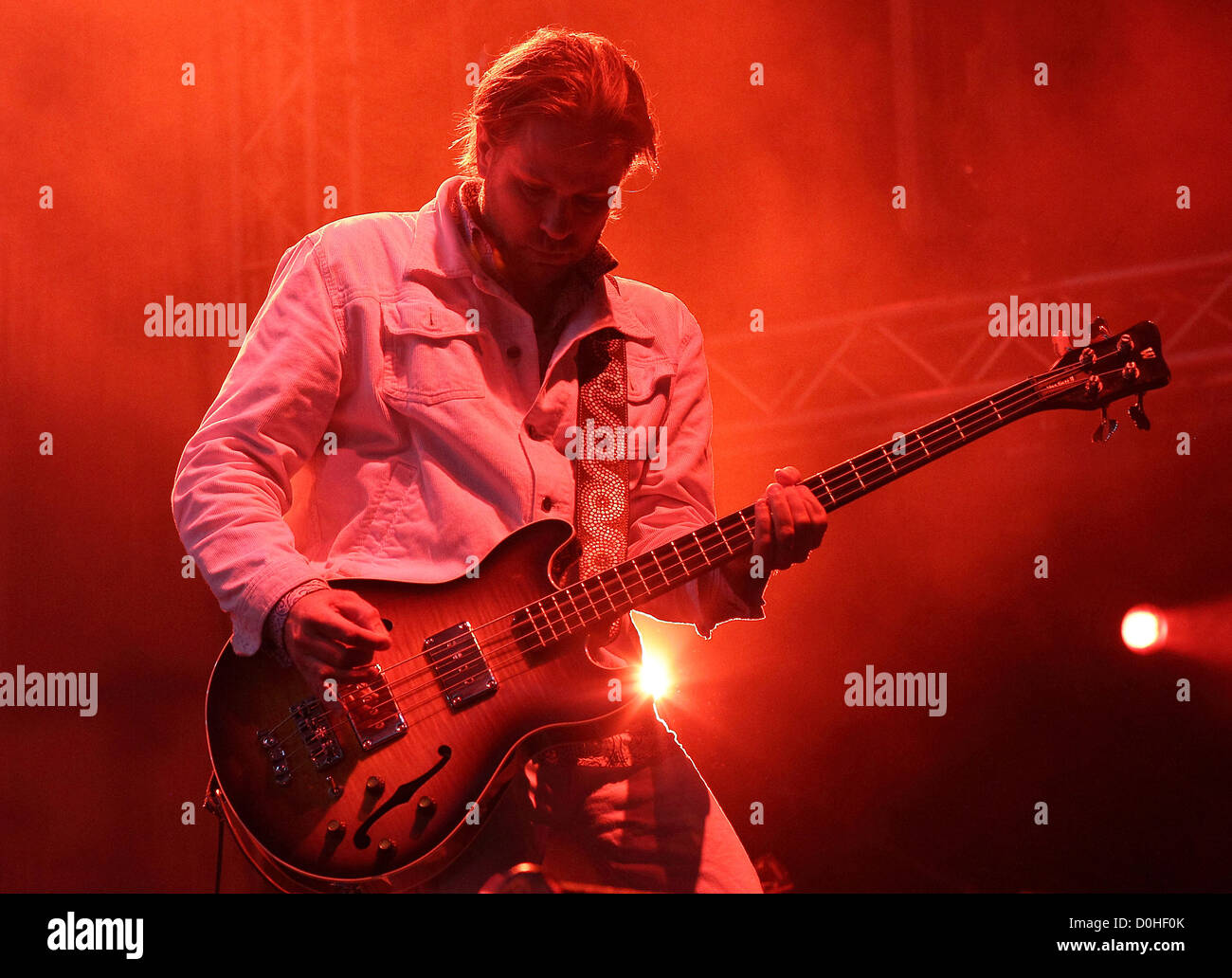 John collins powderfinger -Fotos und -Bildmaterial in hoher Auflösung ...