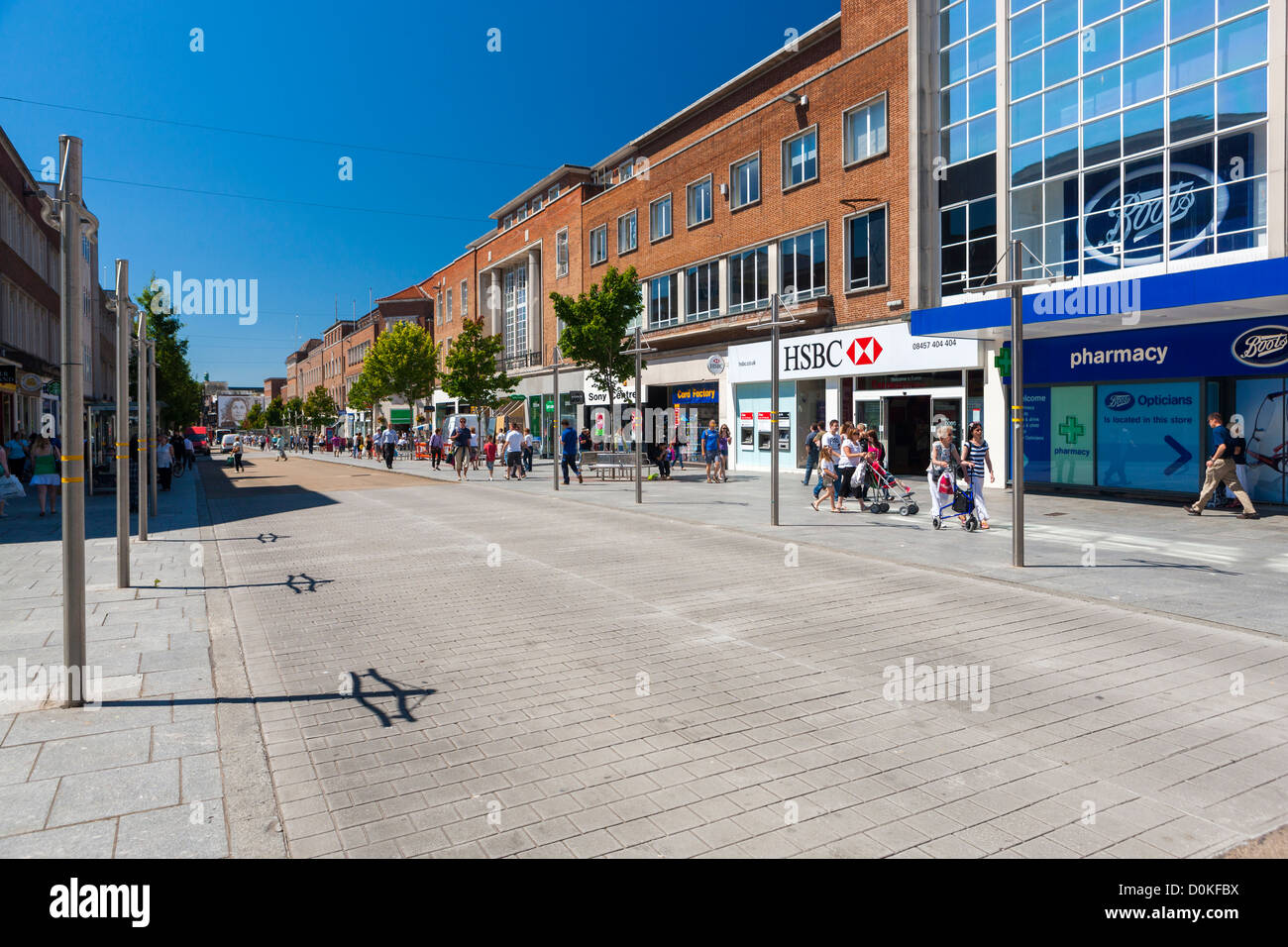 Exeter high street -Fotos und -Bildmaterial in hoher Auflösung – Alamy