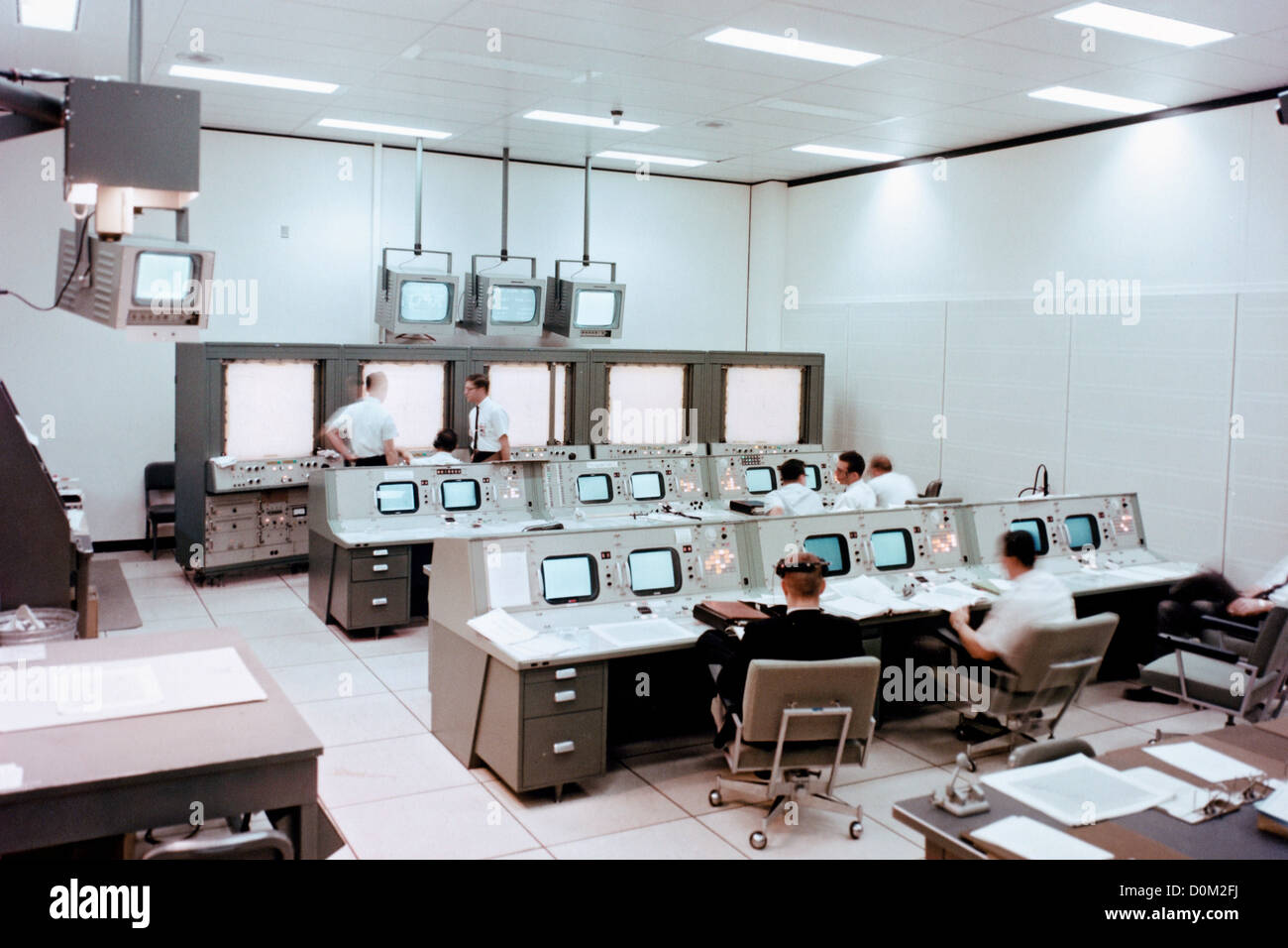 Ein unterstützen viele Räume, die Mission Control Center zu ernähren ...