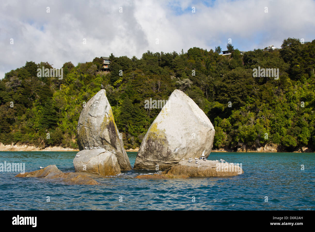 Split Apple Rock, Abel Tasman National Park, Neuseeland Stockfotografie ...