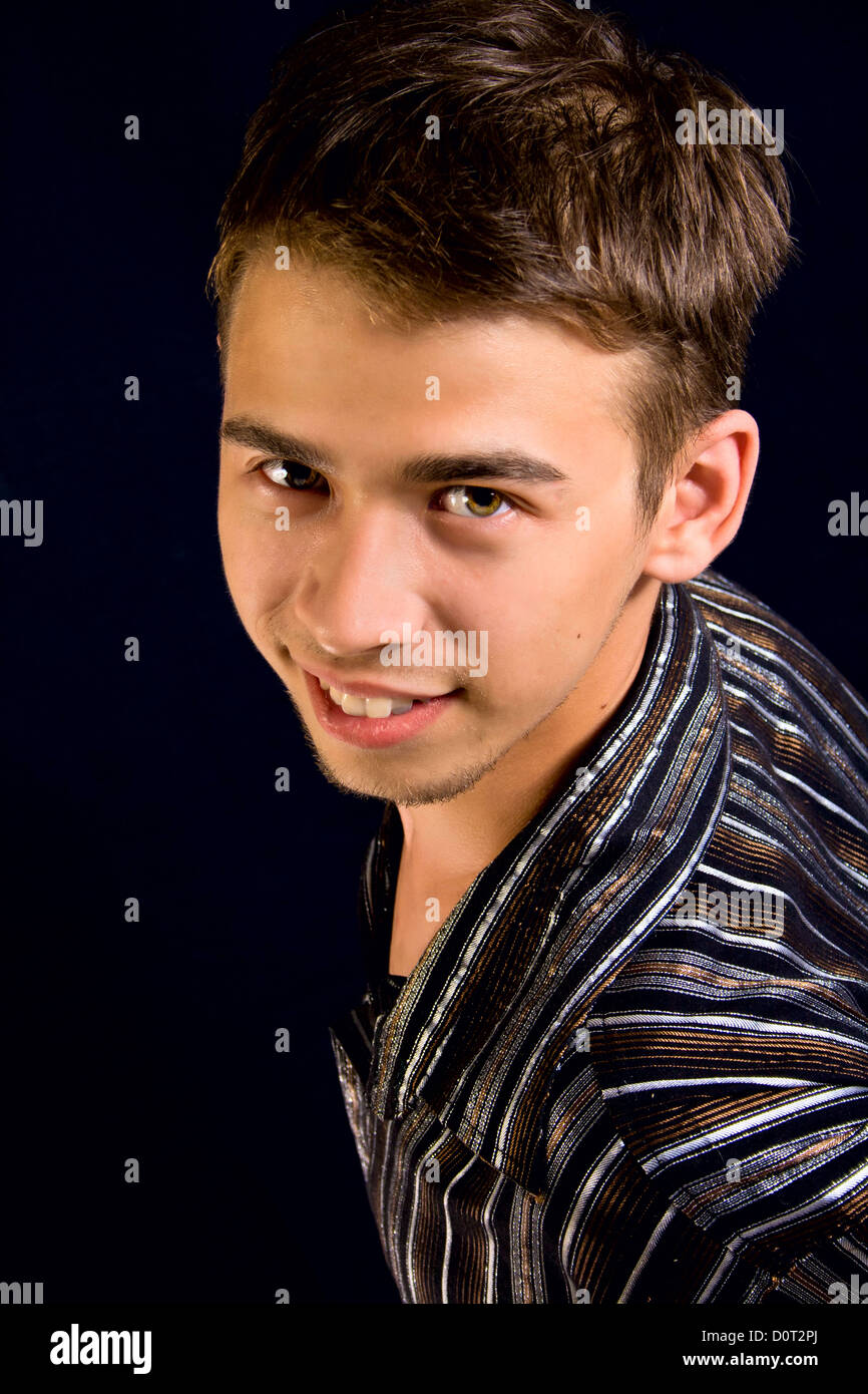 Erfolgreicher junger mann -Fotos und -Bildmaterial in hoher Auflösung ...