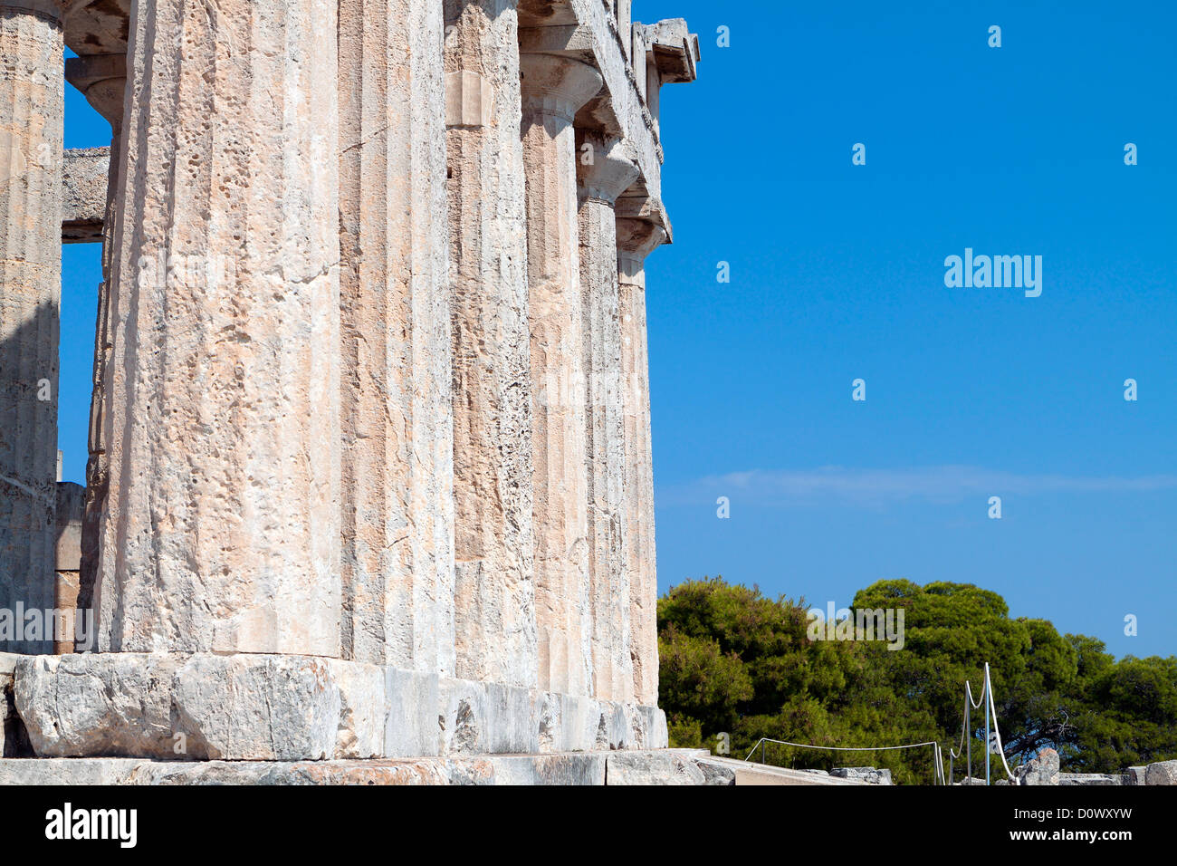 Klassische antike Tempel von Aphaea Athina in Aegina Insel in ...