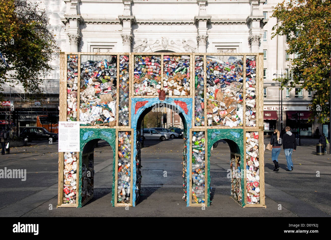 Aus Marmor Arch Replica gebaut aus Wurf die hoffentlich Recyced werden ...