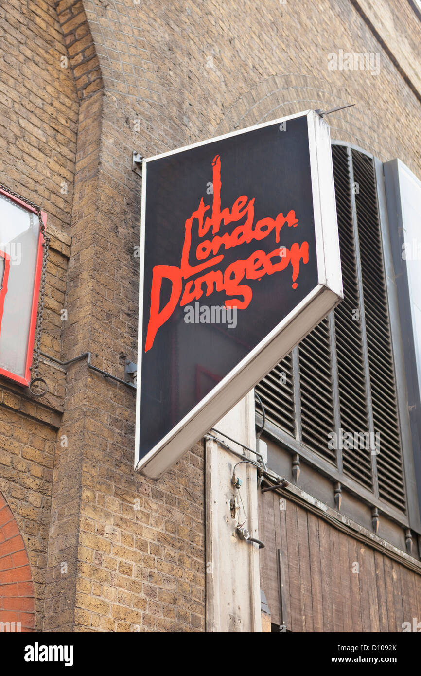 London dungeon sign -Fotos und -Bildmaterial in hoher Auflösung – Alamy