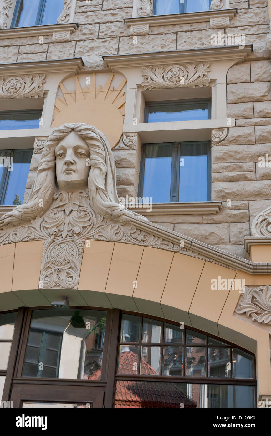Jugendstil fenster detail -Fotos und -Bildmaterial in hoher Auflösung ...