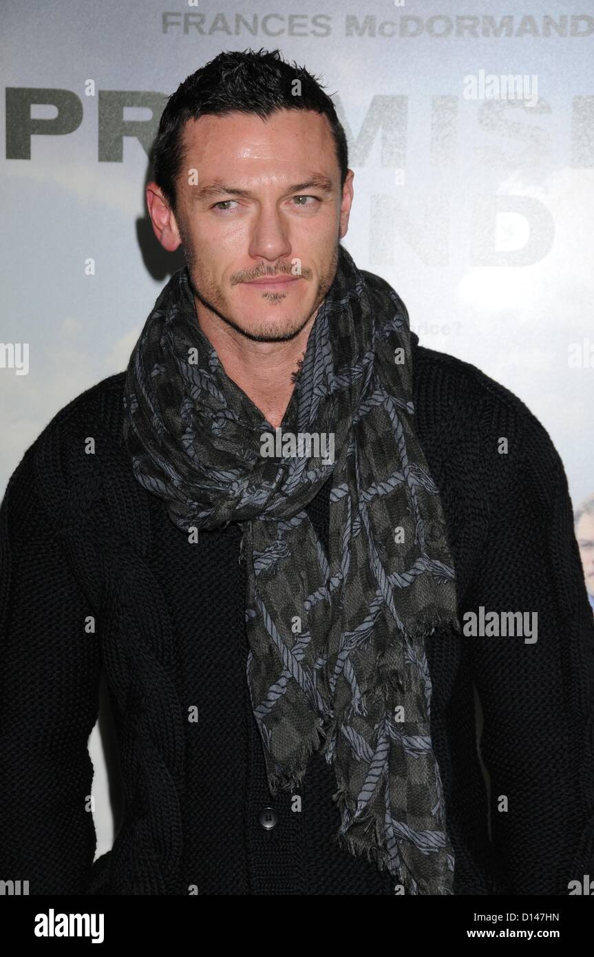 Actor luke evans -Fotos und -Bildmaterial in hoher Auflösung – Alamy