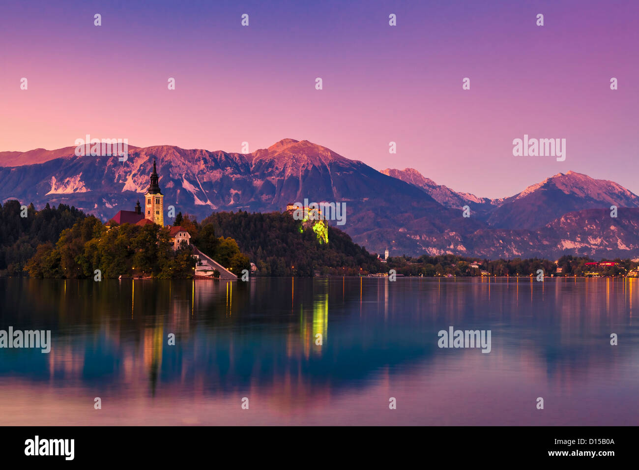 Bled burg und stadt bei nacht -Fotos und -Bildmaterial in hoher ...