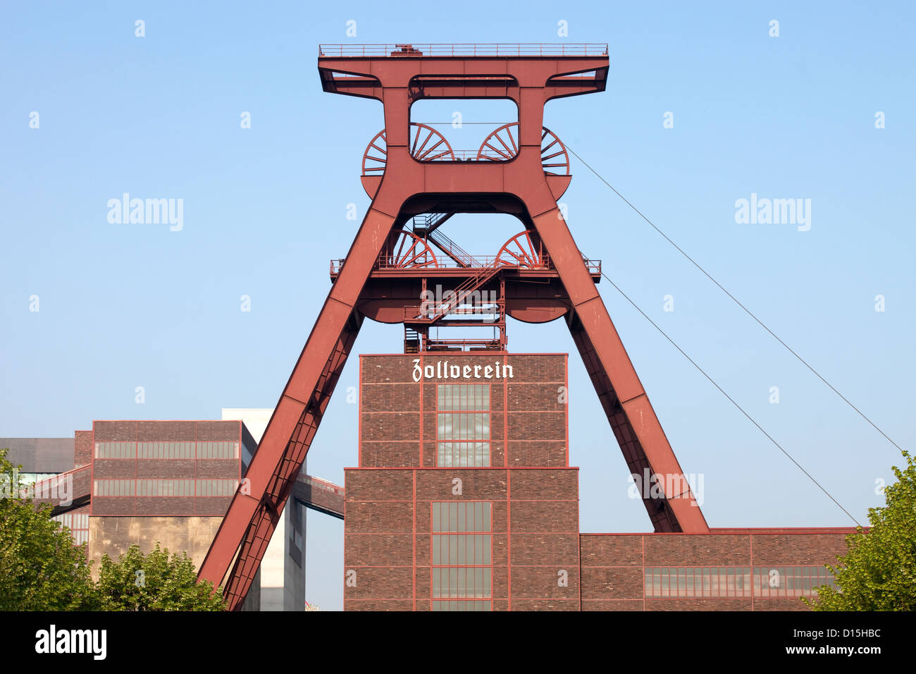 Foerderturm Zeche Zollverein in Essen, Deutschland Stockfotografie - Alamy