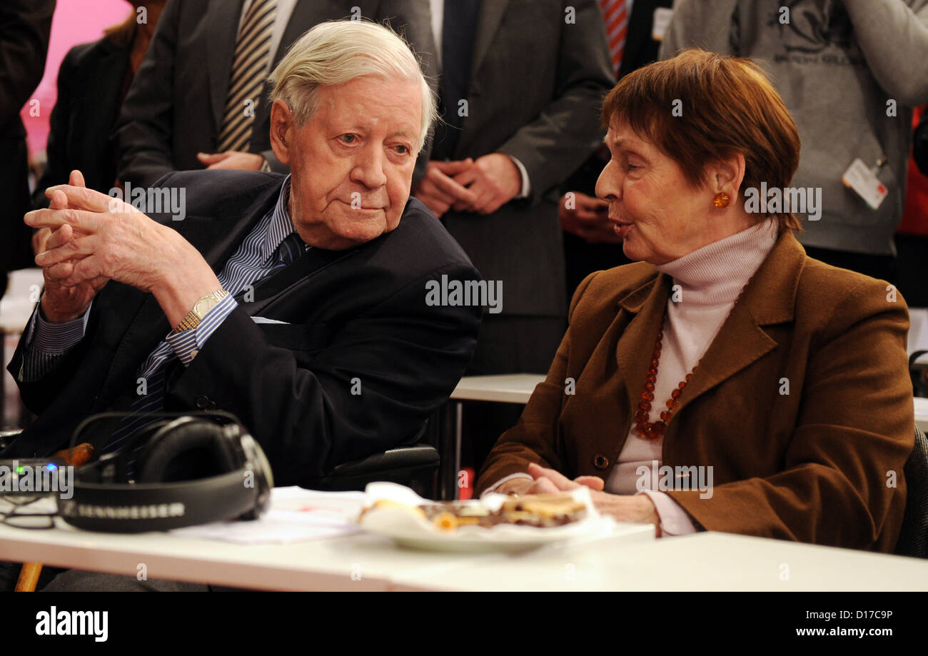 Helmut schmidt bundeskanzler -Fotos und -Bildmaterial in hoher ...